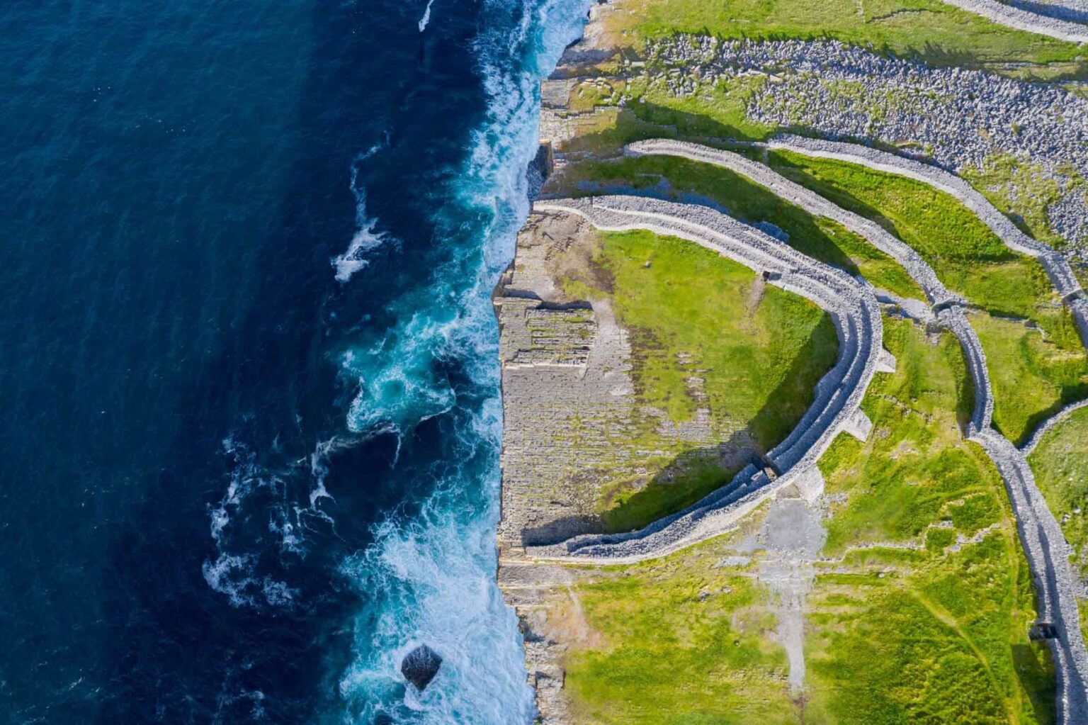 Top 20 Best Examples of Ancient Celtic Structures - Emerging from the ...